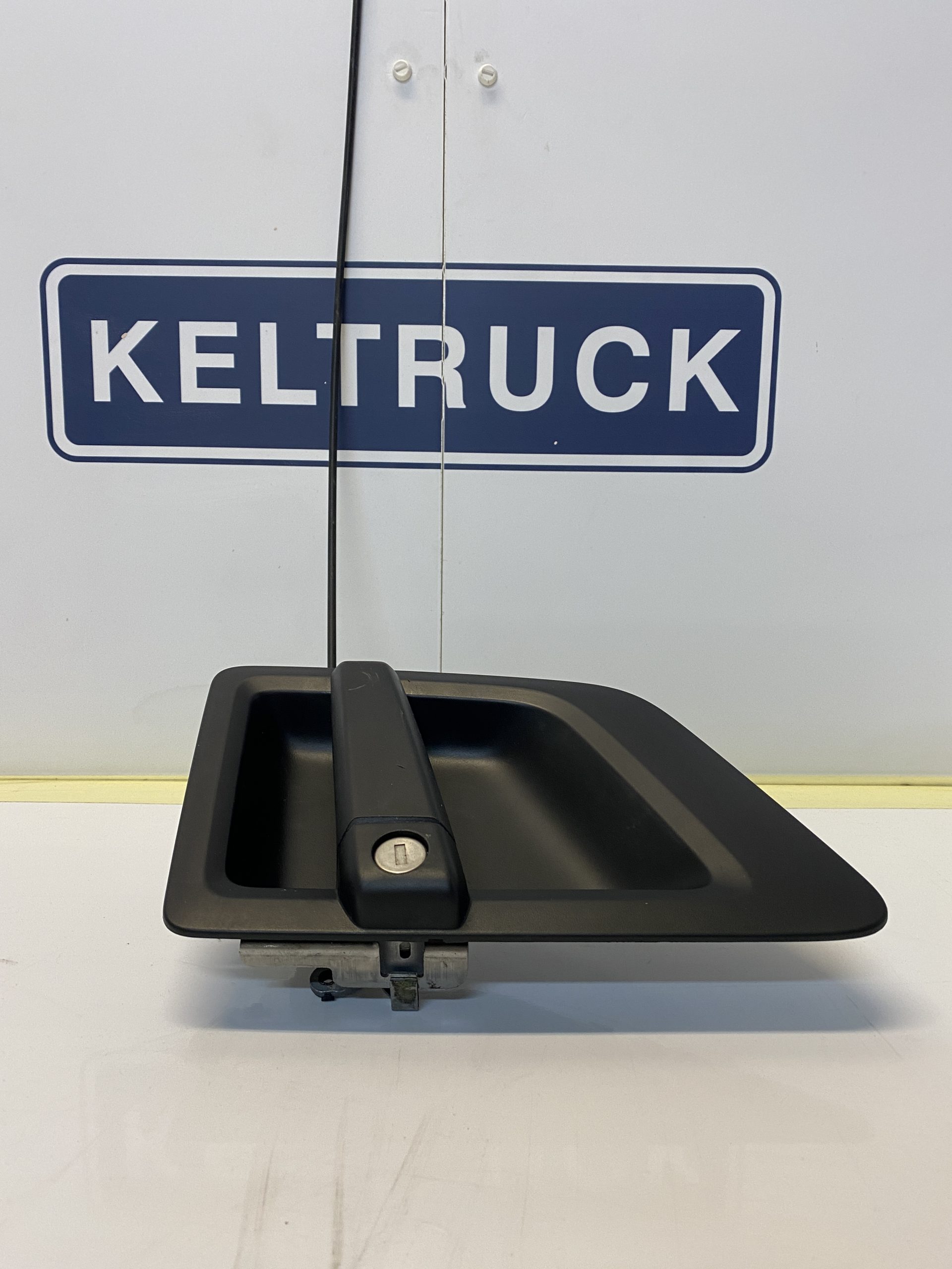 DOOR HANDLE RH NEW GEN – Keltruck Scania Online Shop